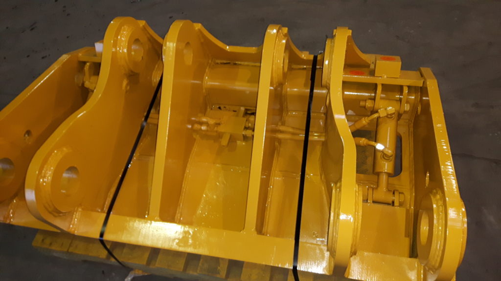 Hyd Wedge Lock coupler (4) - Excavators and Wheel Loader Attachments